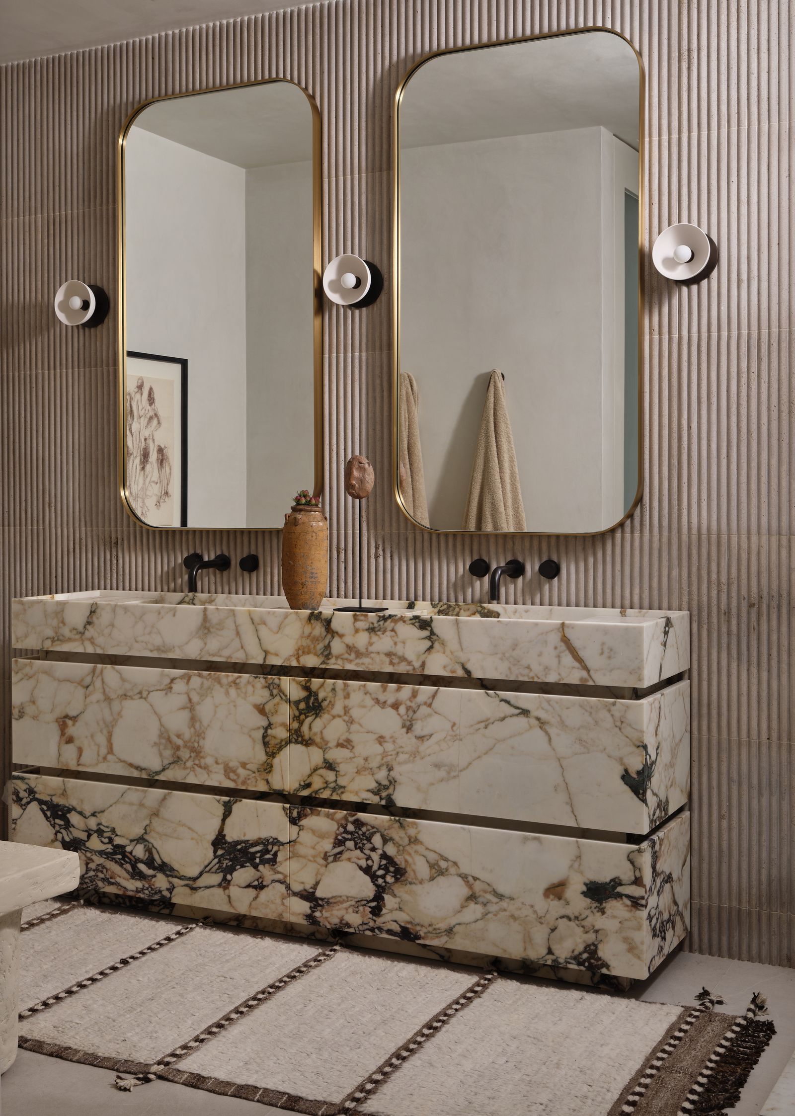 "Trough Sinks" Are a Big Trend, but Are They Practical? | Livingetc