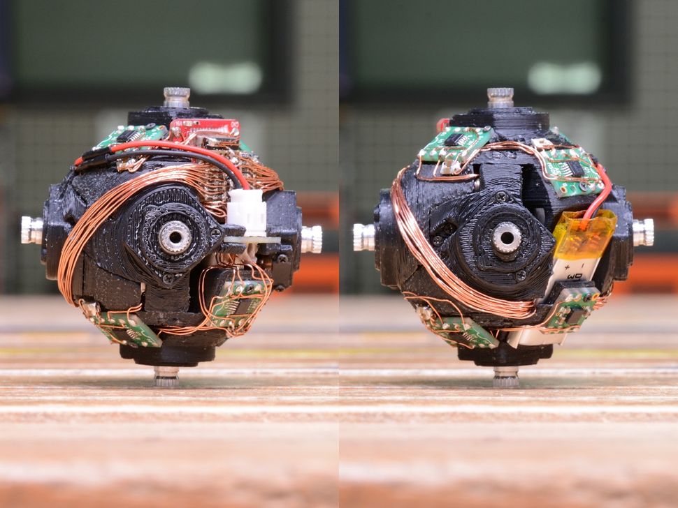 Levitating Self-Solving Rubik’s Cube Must Come to Stores ASAP | Tom's Guide Levitating Self-Solving Rubik’s Cube Must Come to Stores ASAP | Tom's Guide
