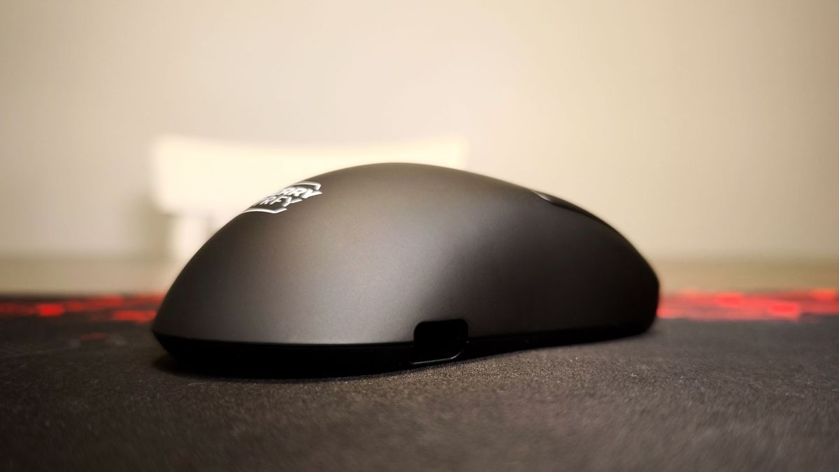 Cherry Xtrfy M68 Pro Wireless Mouse Review | Tom's Hardware