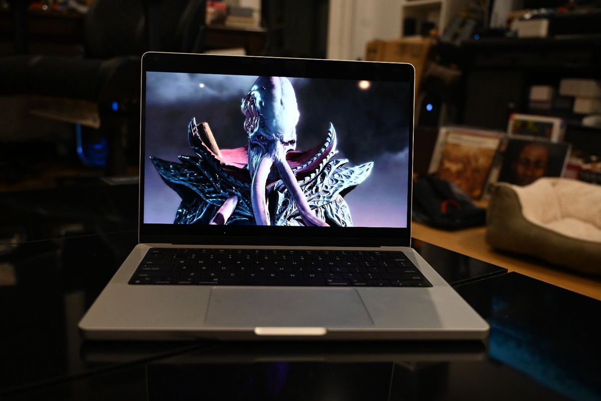 HP EliteBook Ultra vs Apple MacBook Pro 14: which is better for ...
