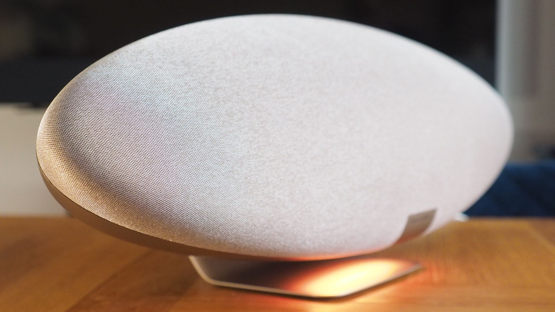 Bowers & Wilkins Zeppelin Pro Edition review: a classic, remastered | T3