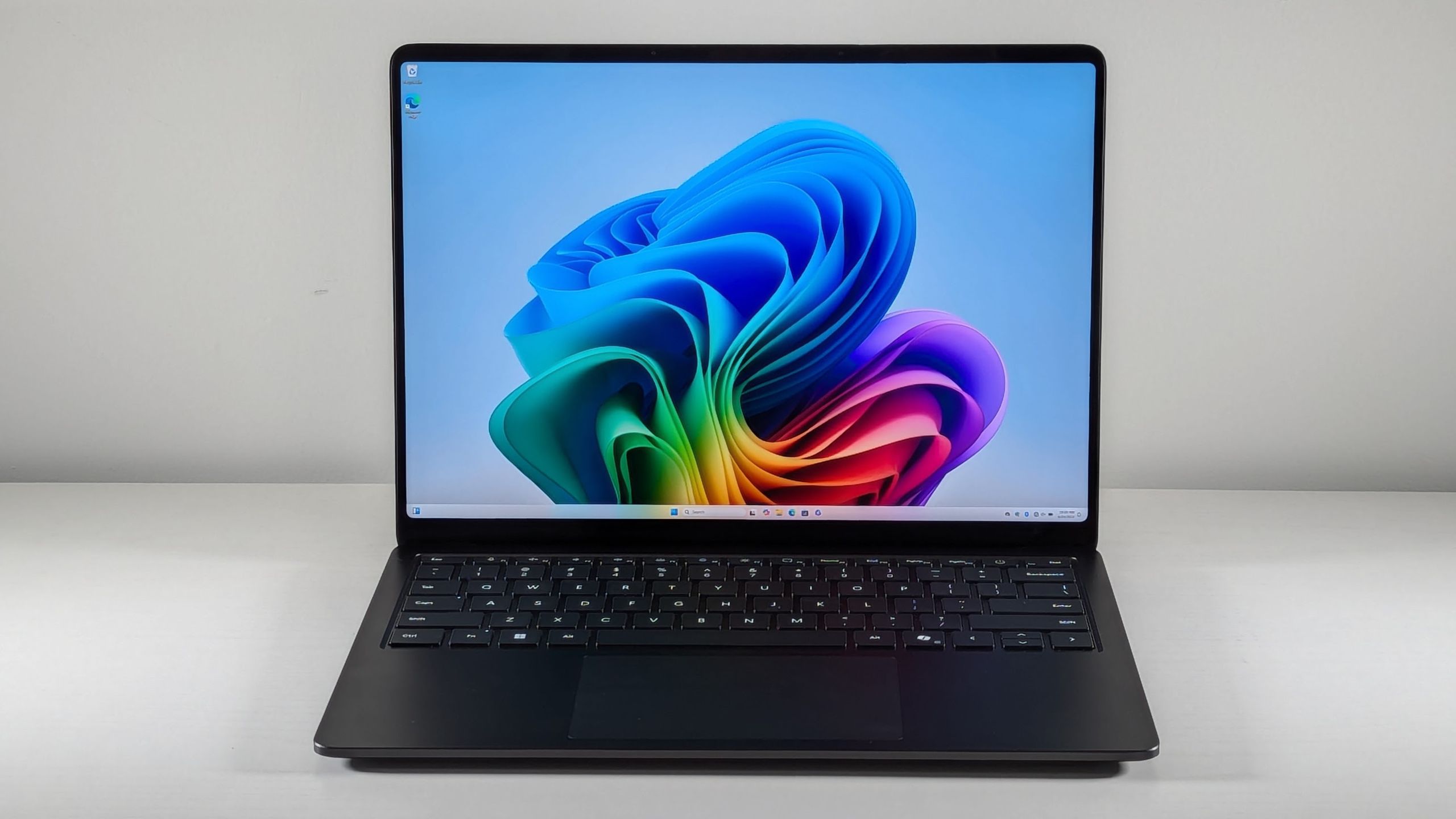 I tried gaming on the Microsoft Surface Laptop 7th Edition... I wanted ...