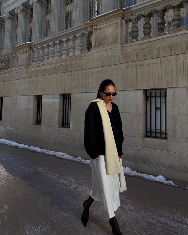 The Best Cashmere Scarves for Every Budget, According to a Fashion ...