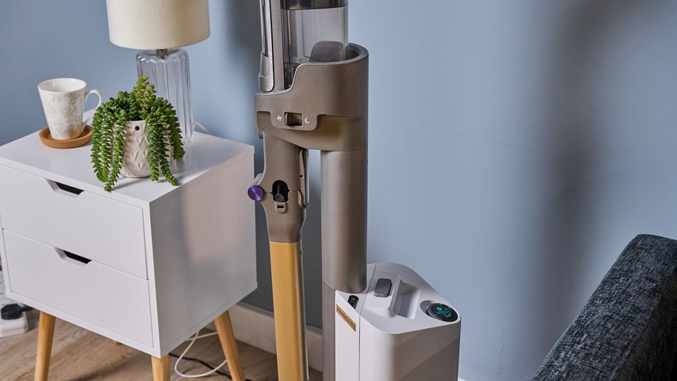 Shark PowerDetect Cordless Stick Vacuum review | TechRadar