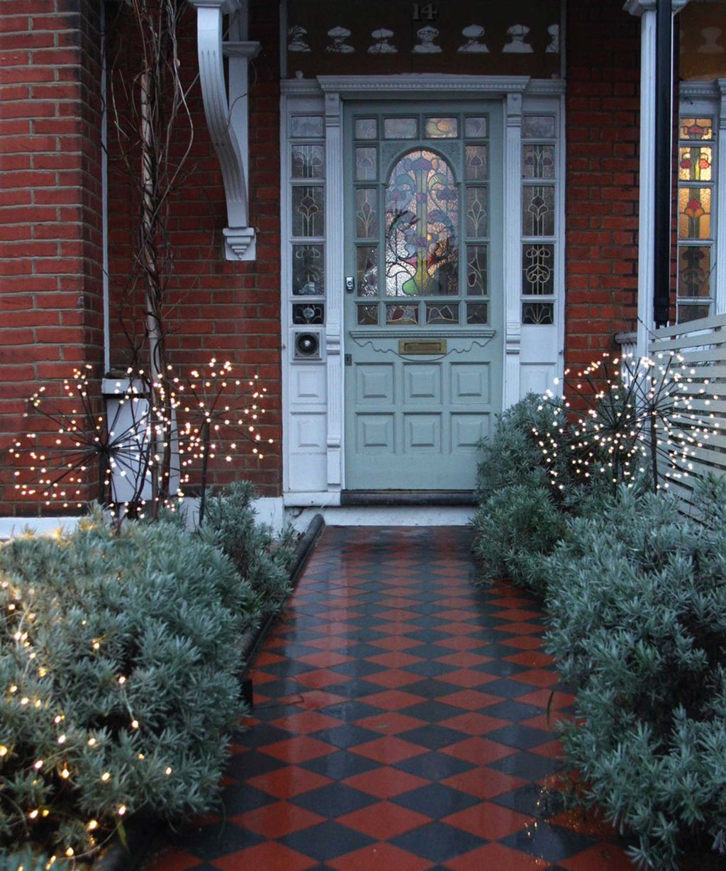 Path lighting ideas: 10 beautiful designs to light up the walkways in ...