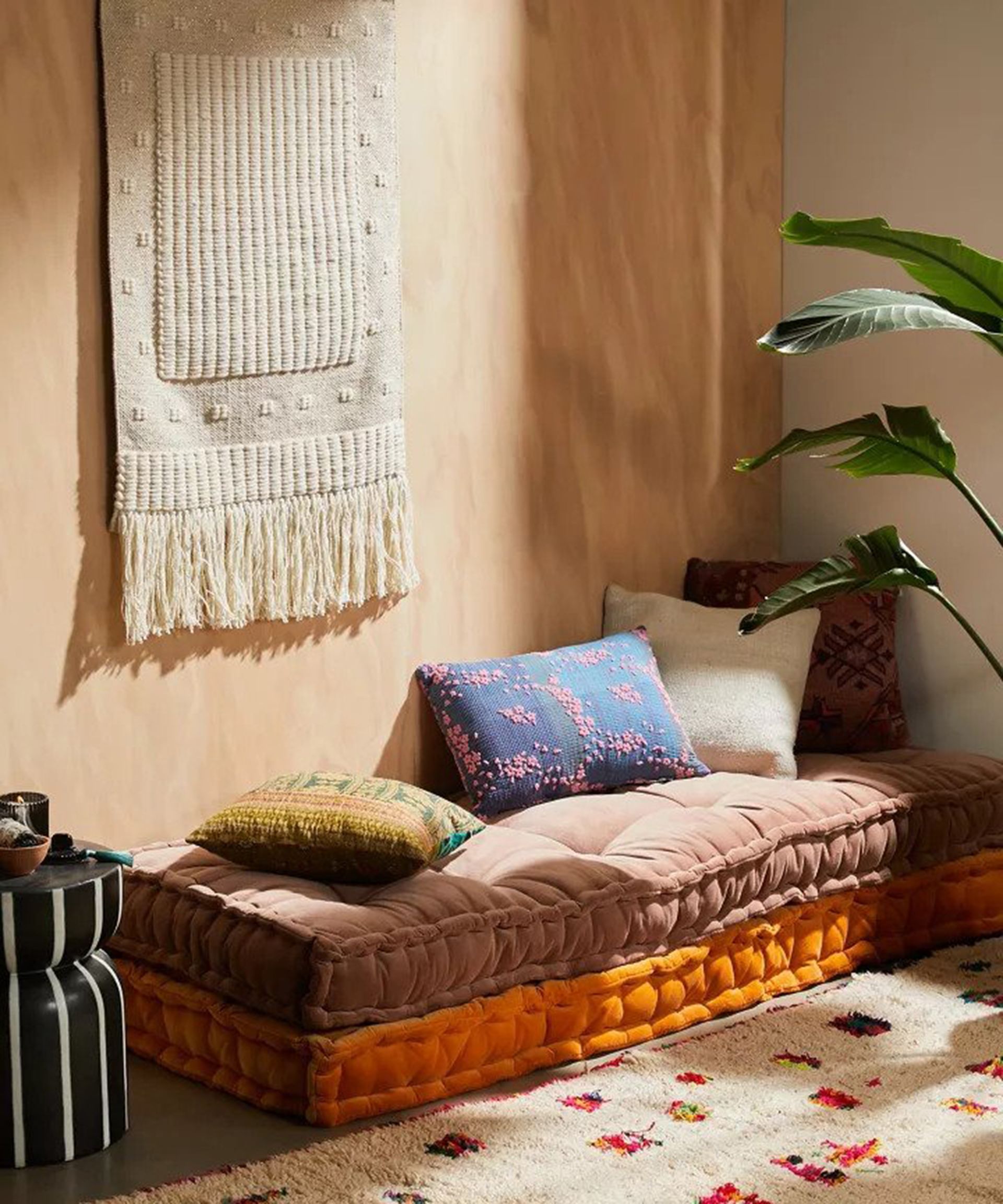 Mattress on floor ideas - 13 ways to forgo a bed frame | Real Homes