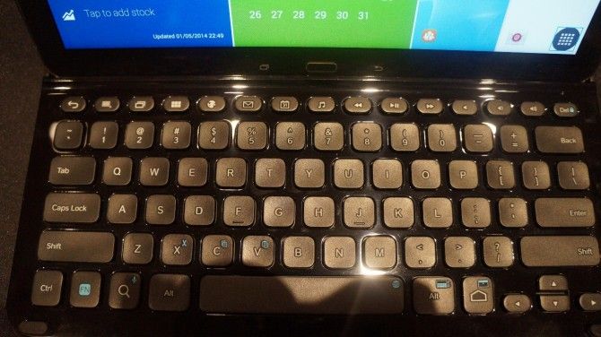 Logitech Pro Case Hands-On: Bluetooth Keyboard for Galaxy Note Pro ...