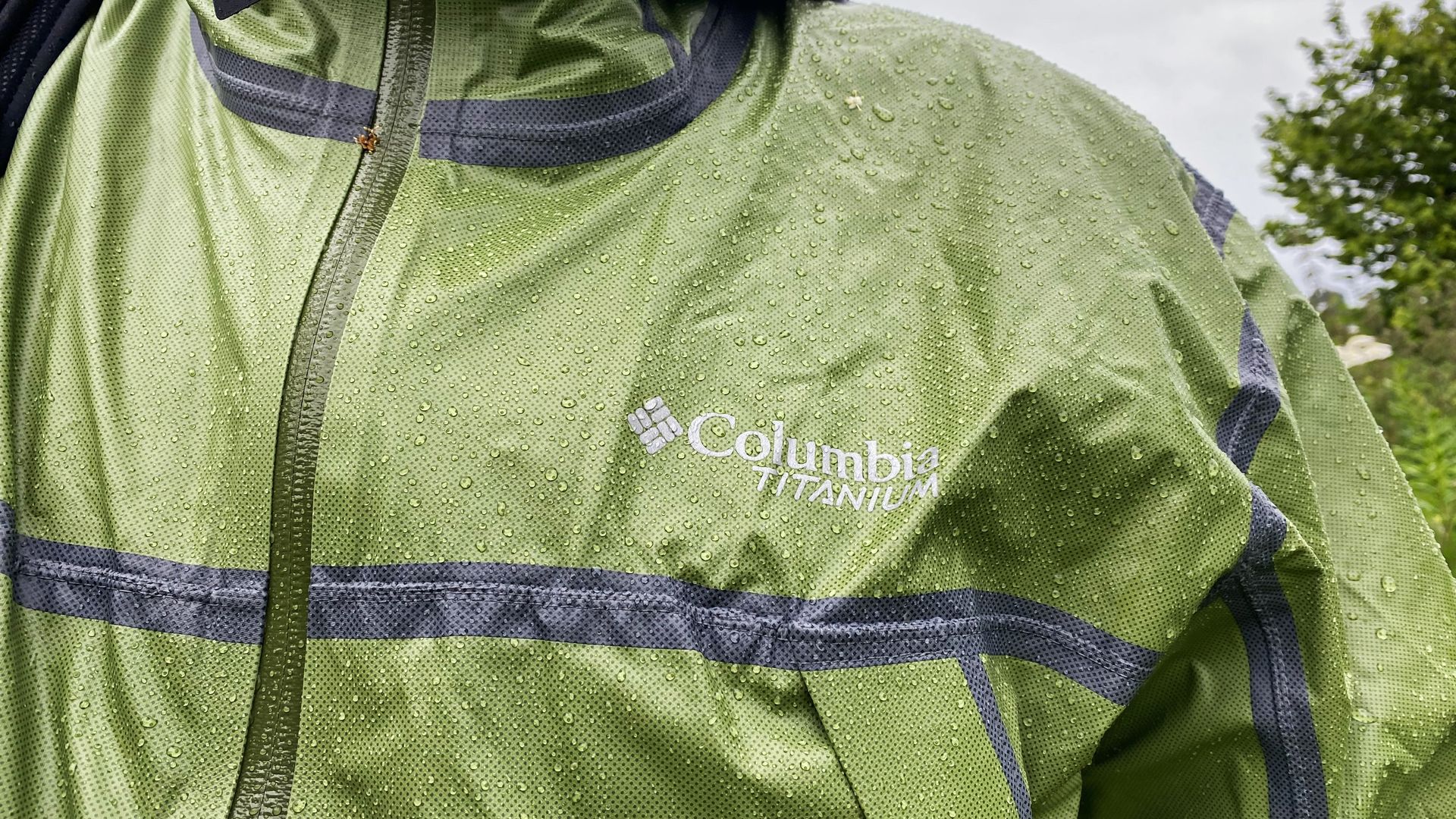 Columbia Wyldwood Waterproof Hiking Shell review: the most waterproof ...