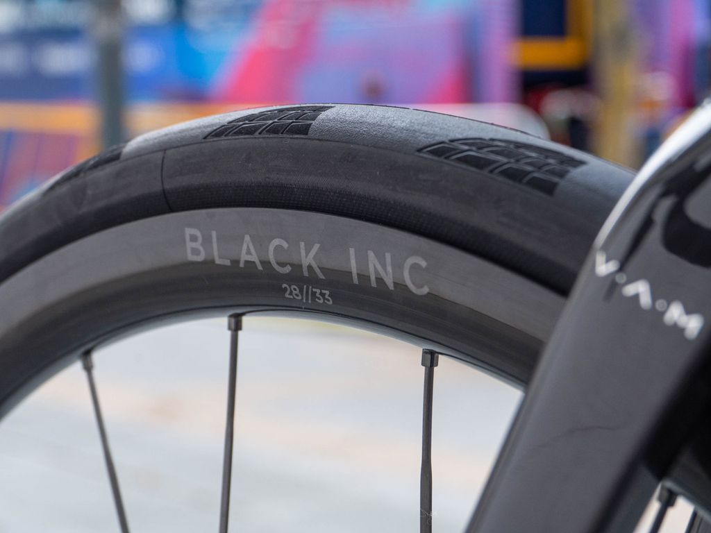 Brand new Factor O2 VAM spied at the Tour de France | Cyclingnews