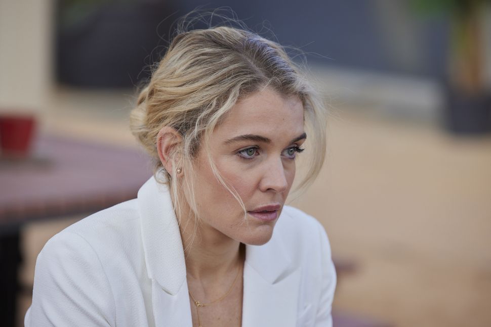 Home and Away spoilers: Eden Fowler needs help from Cash | What to Watch