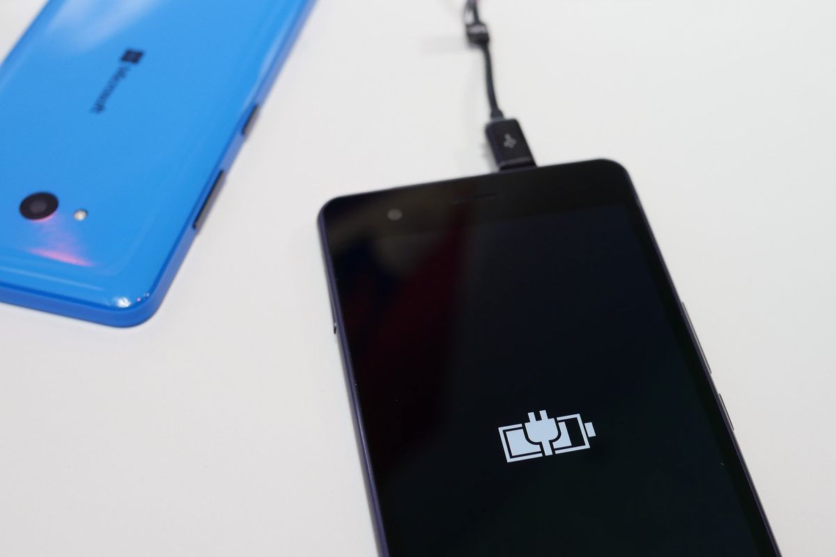 Coship Moly X1 unboxing and hands-on with the thinnest LTE Windows ...