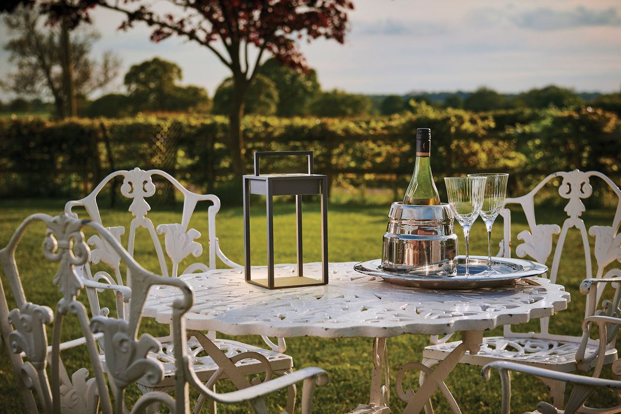 Solar garden lighting ideas: 18 pretty, energy-saving ideas | Homes and ...