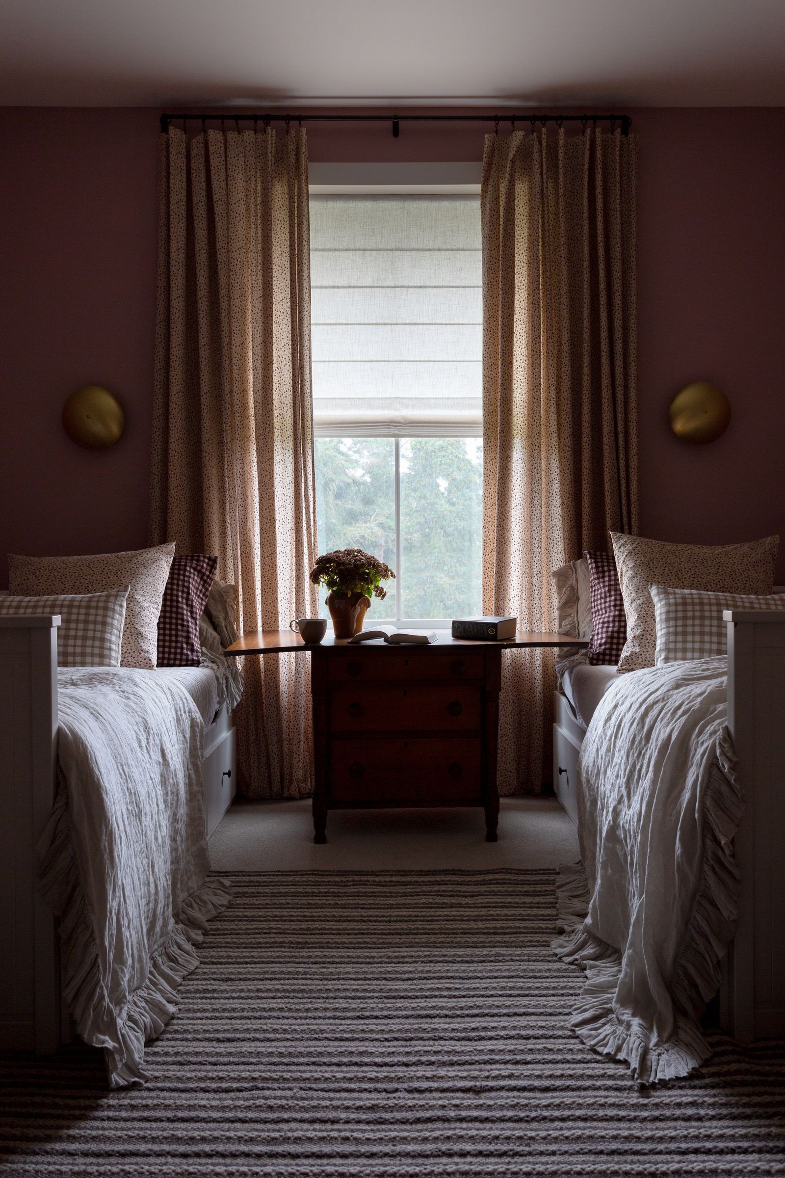 This Oregon farmhouse is the perfect, snug family home