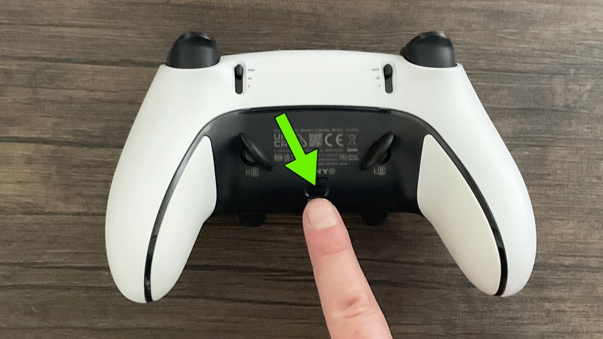Replace the analog sticks on your DualSense Edge PS5 controller | Tom's ...