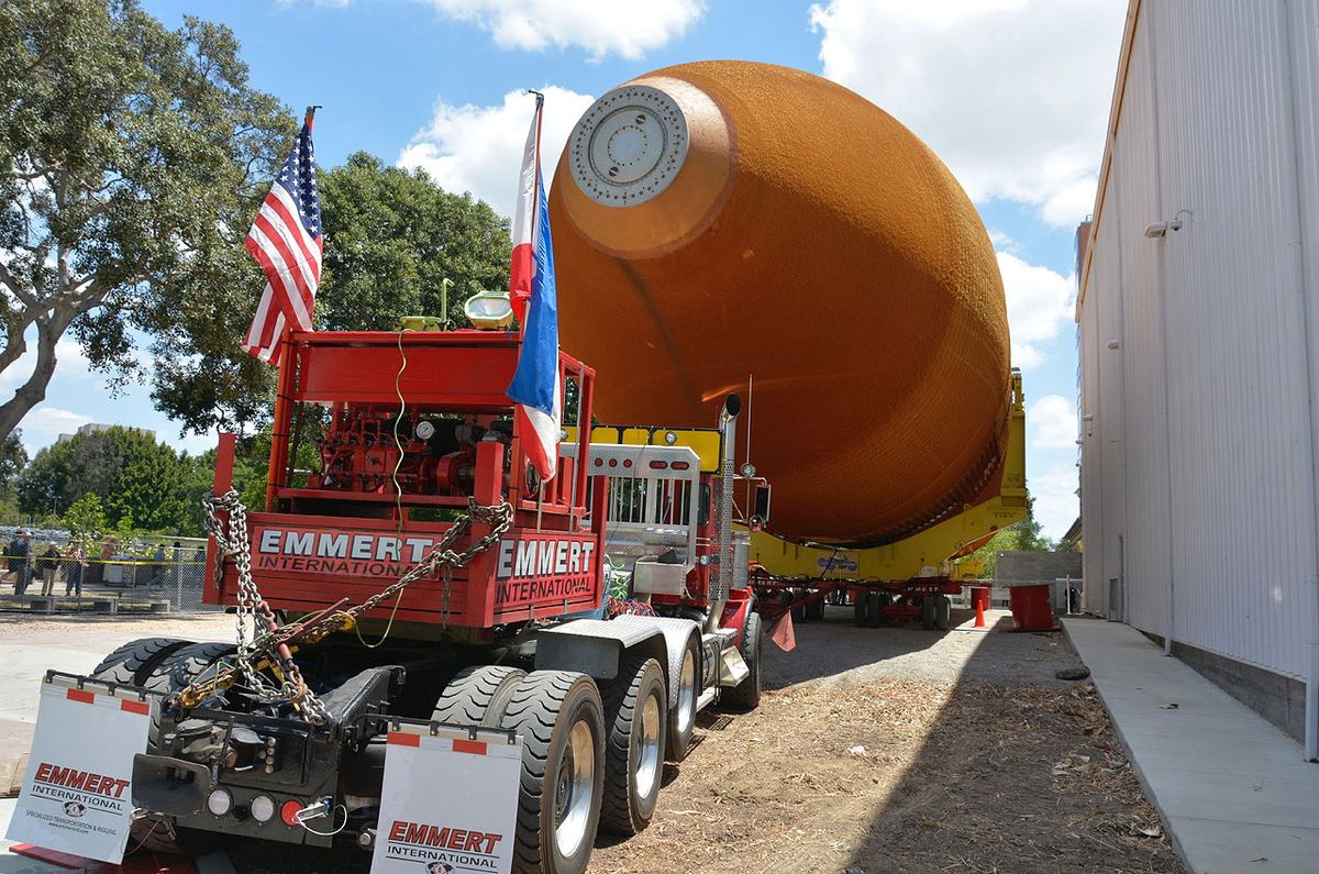 The External Tank Has Arrived! What's Next for L.A. Space Shuttle ...