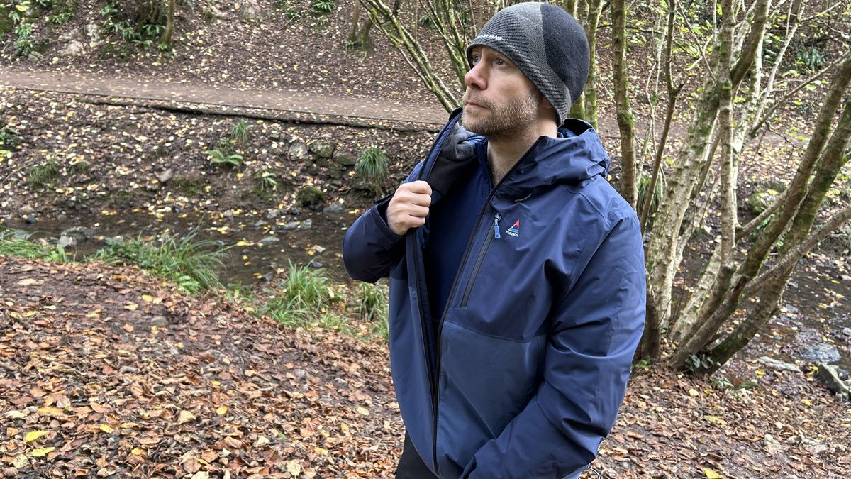 Passenger Eclipse Insulated Waterproof Jacket review: a stylish coat ...
