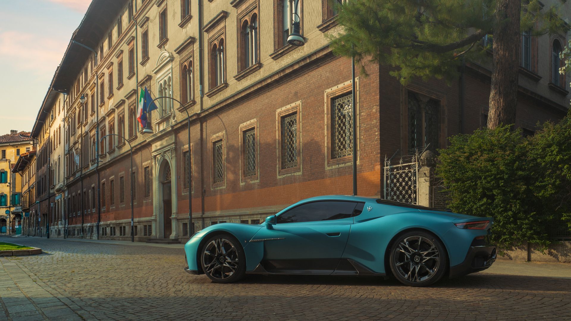 Maserati MCPura is a gorgeous new Italian sports car without a sniff of ...