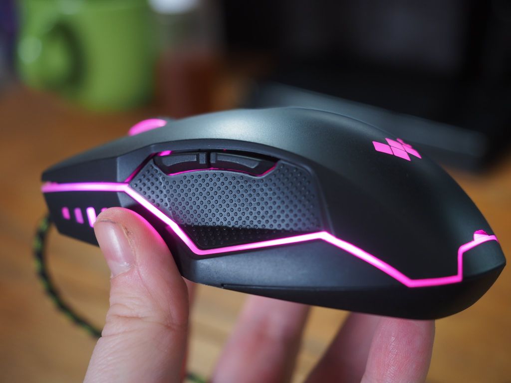 Snakebyte Game:Mouse Ultra review — Custom branding can't save this ...