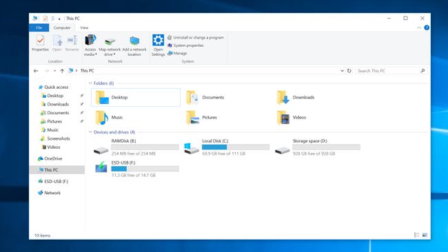 How to combine multiple hard drives in RAID 0 using Windows 10's ...