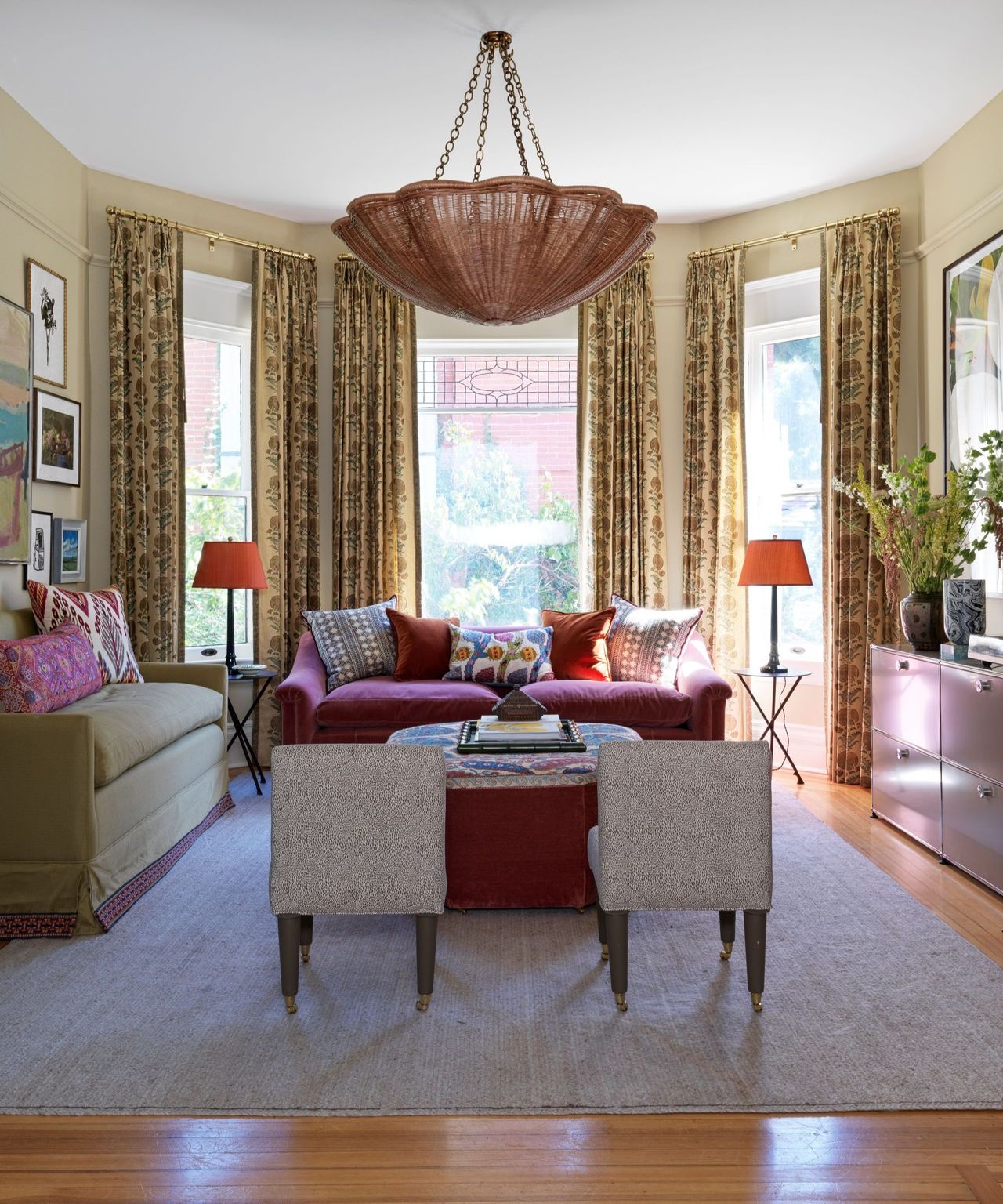 A guide to living room clearances, measurements, and spacing | Homes ...