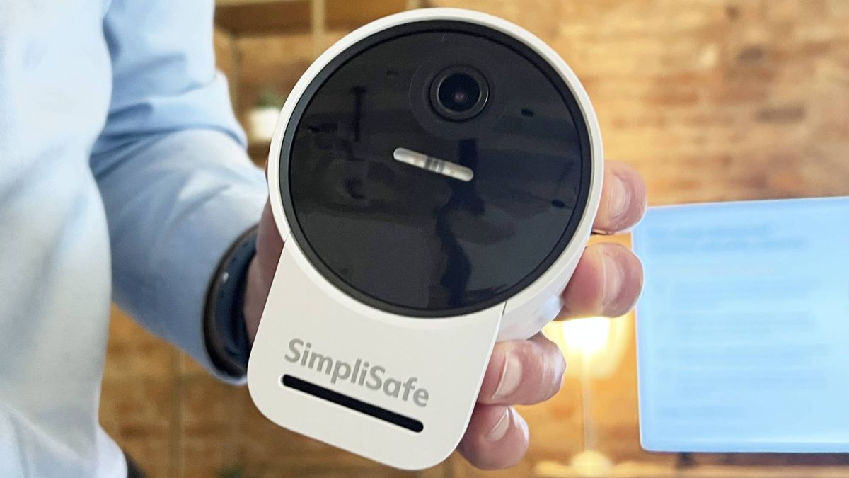 I went hands-on with SimpliSafe's new AI outdoor monitoring service ...