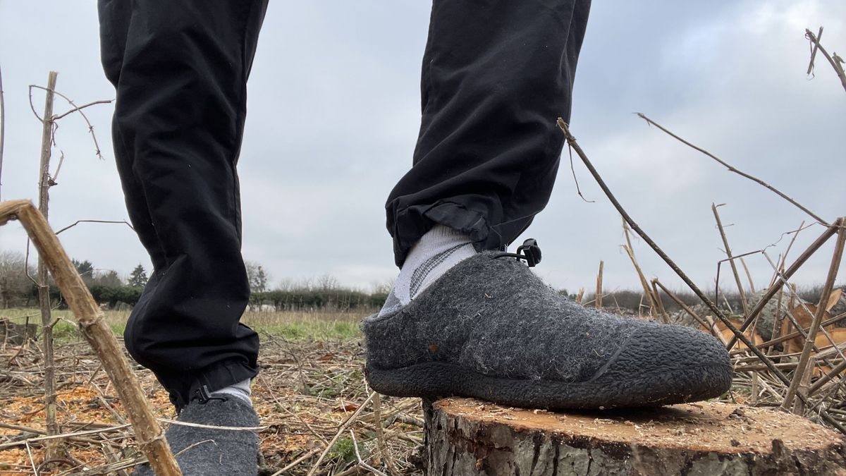 Keen Howser Slides review: comfy camping slippers for snug nights in ...
