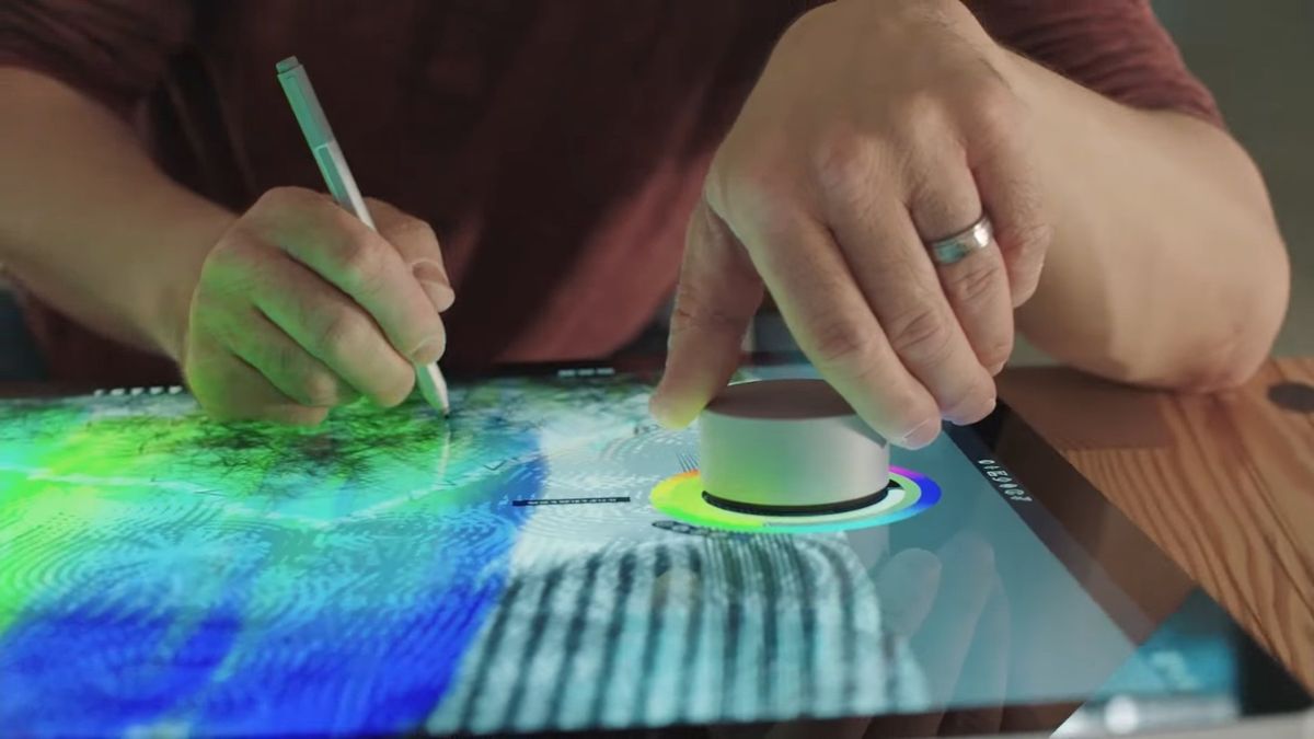 Windows 10 on ARM: Microsoft's ultimate mobile device vision comes into ...