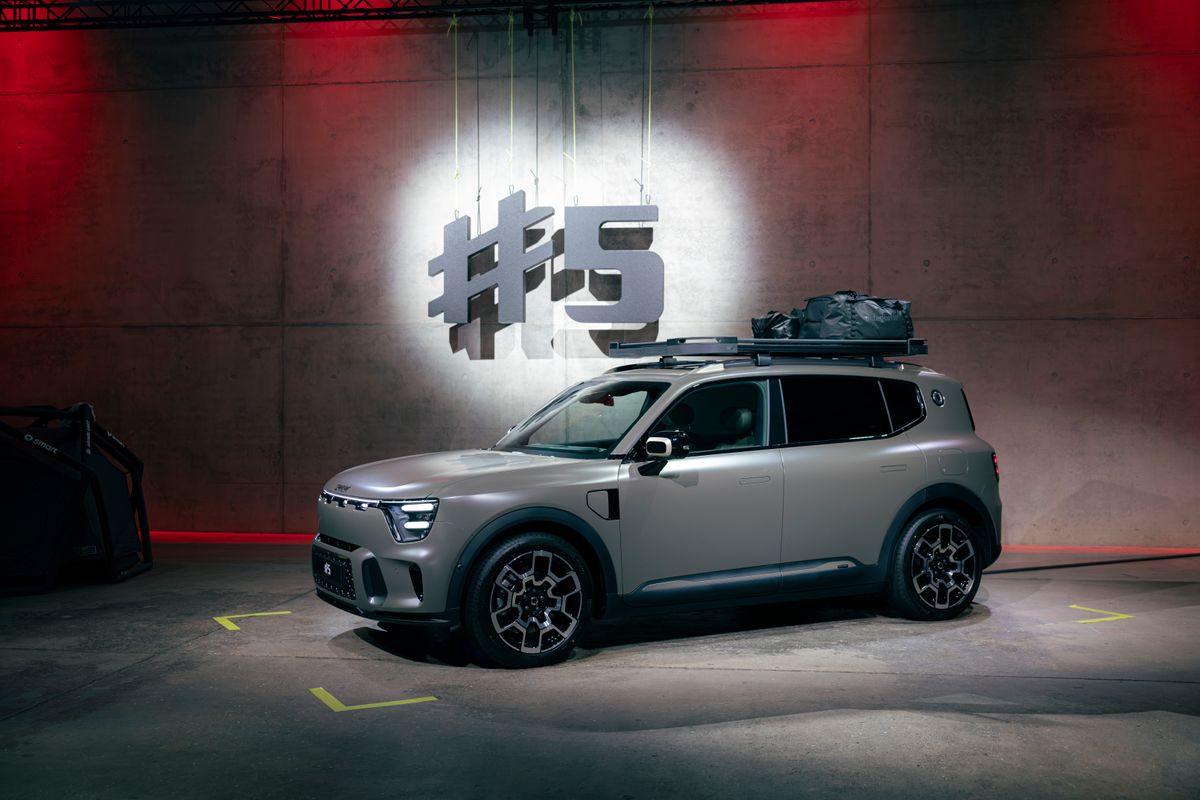 The mash-up between Mercedes and Geely continues with the multi ...