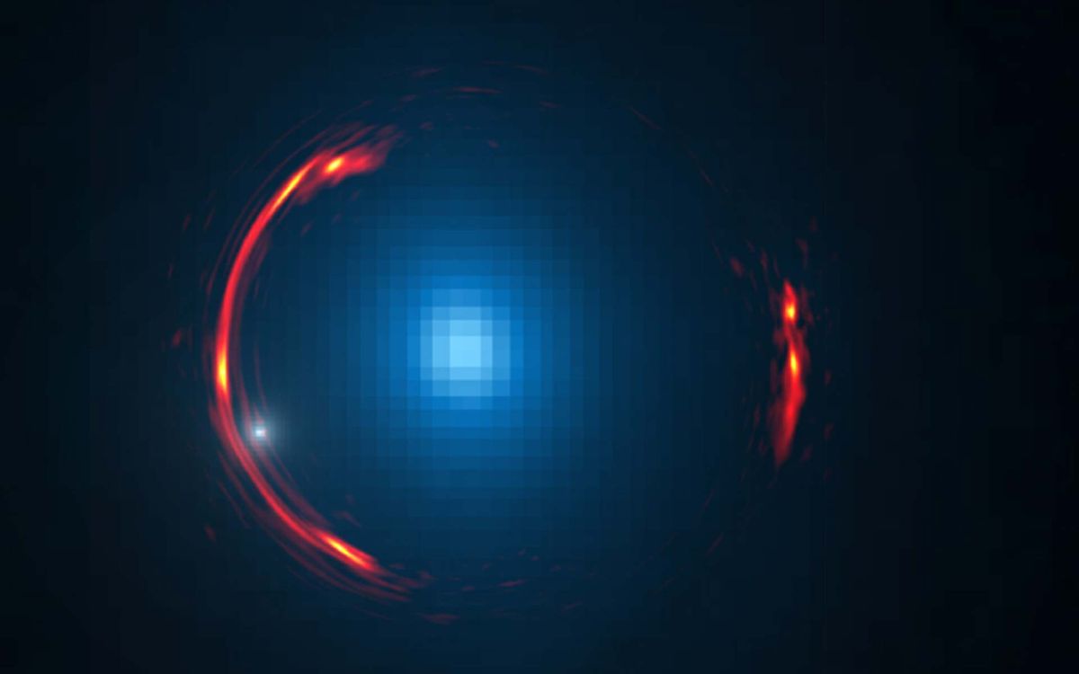 An Intriguing Cosmic Distortion Wallpaper | Space