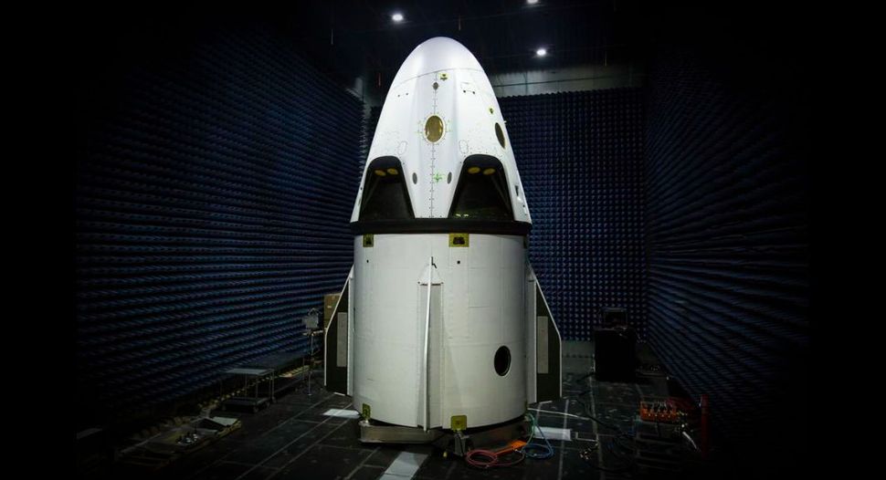 SpaceX's Dragon Spacecraft Set for Key 'Pad Abort' Test (Photos) | Space