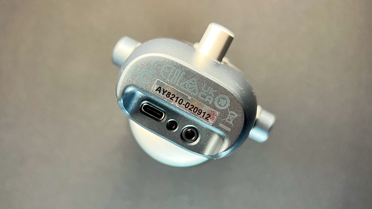 AKG Ara USB condenser mic review | TechRadar