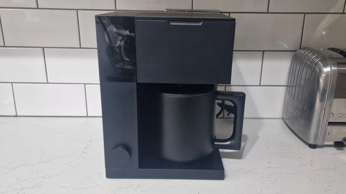 I tried this high-tech coffee maker that makes nitro cold brew in ...