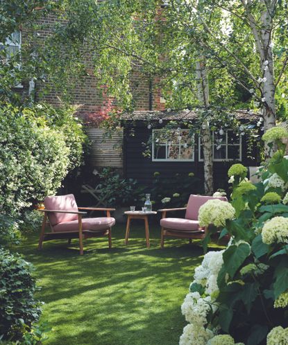 How to plant a border for year round color in the garden | Gardeningetc