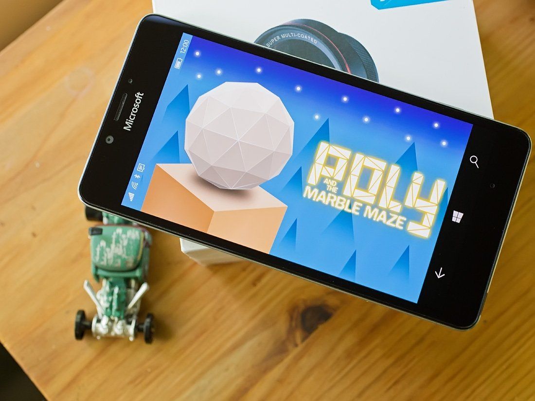 Poly and the Marble Maze, a Windows 10 game of balance and patience ...