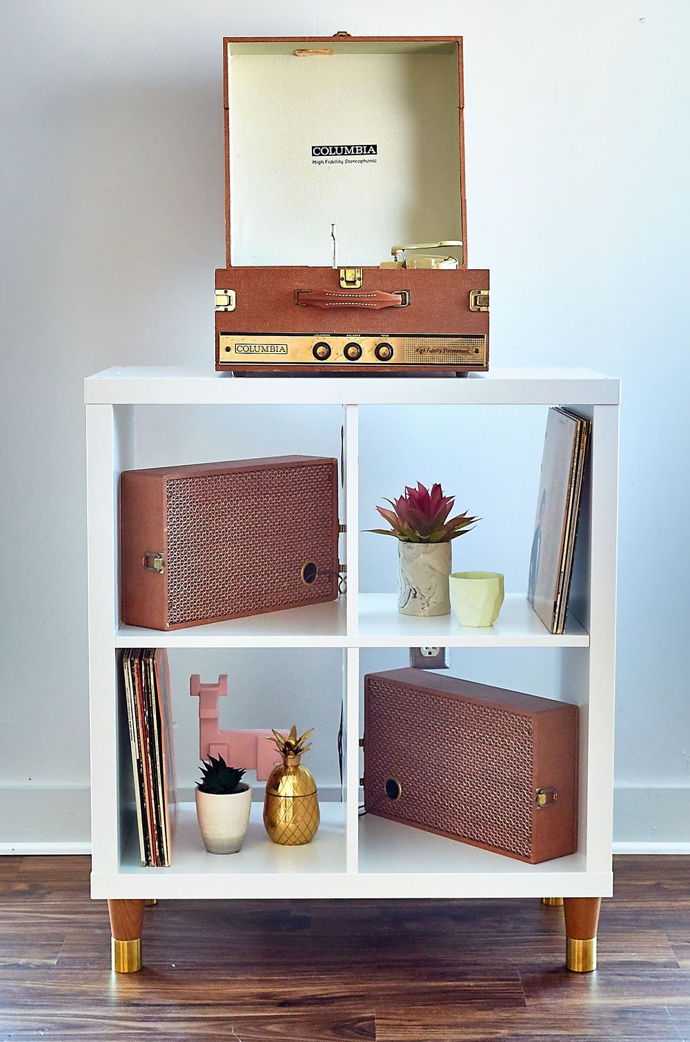 8 IKEA Record Storage Hacks to Display Your Vinyl Collection | Livingetc