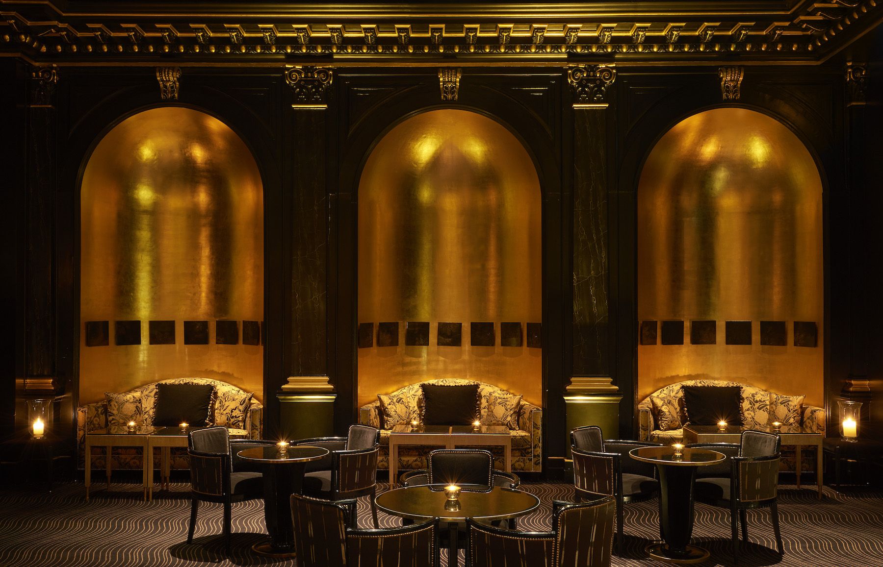 8 Of The Most Romantic And Beautiful Bar Interiors