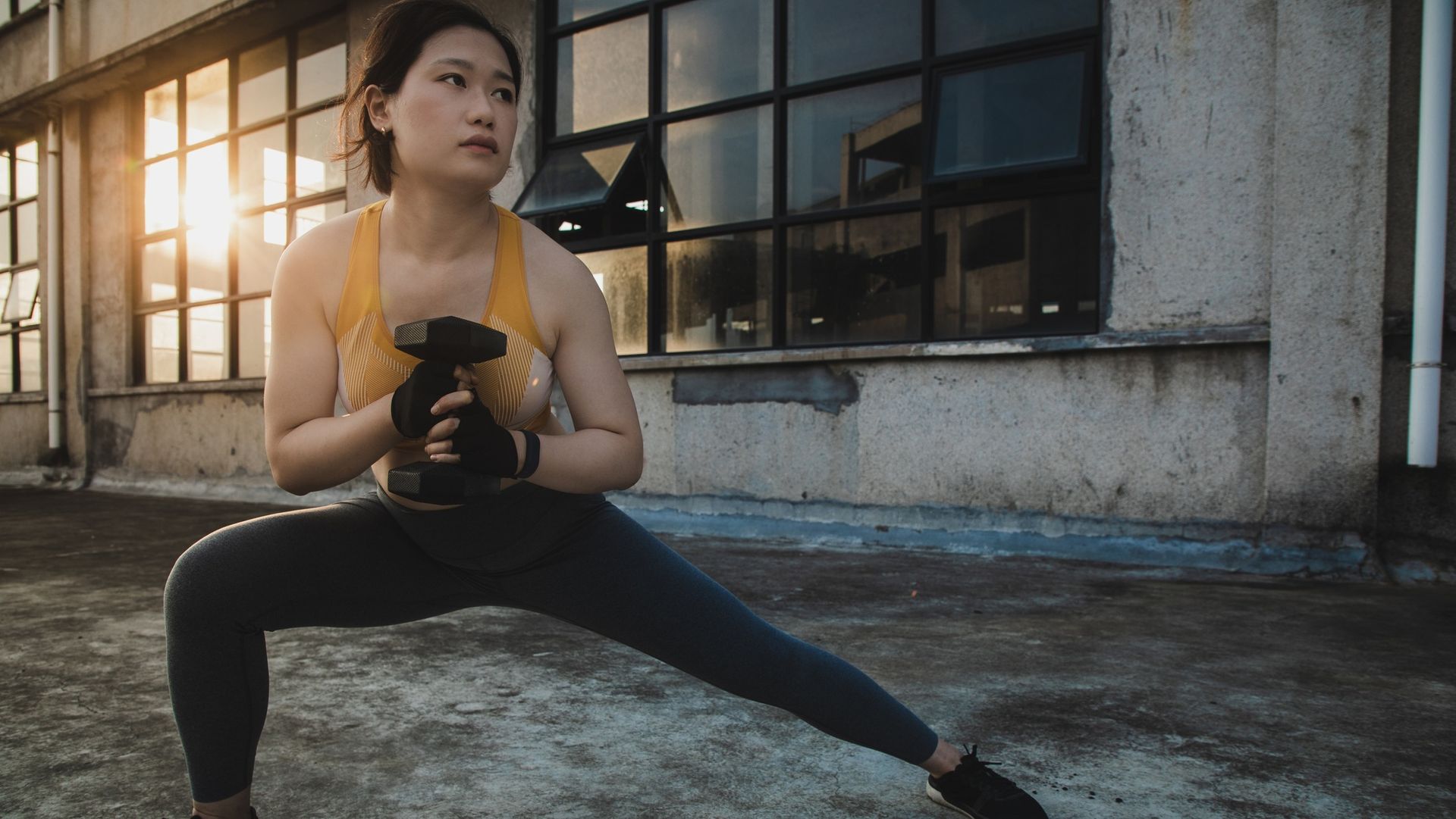 This one-dumbbell workout is the easiest way to develop full-body ...