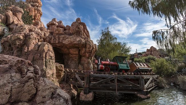 Another Iconic Disney Parks Ride Is Getting A Movie | Cinemablend