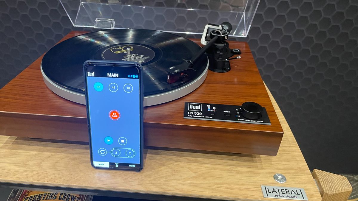 Dual's fully automatic Bluetooth turntable comes with a world-first app ...