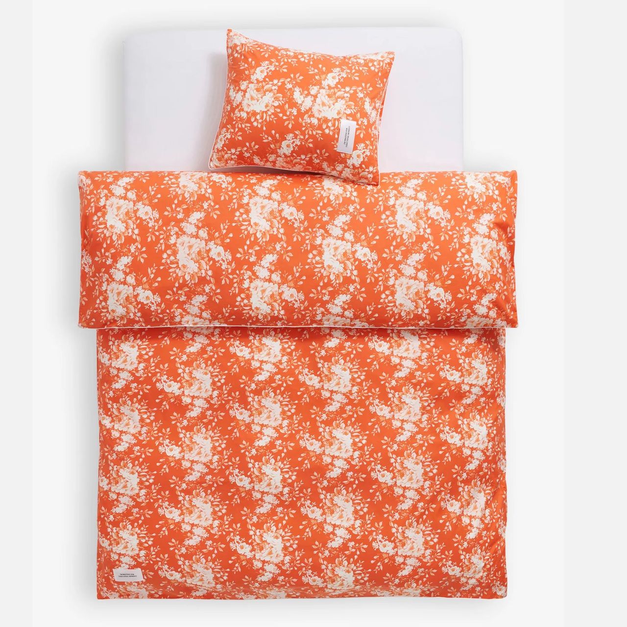 Zooey Deschanel's bedroom has an unexpected color scheme | Homes and ...