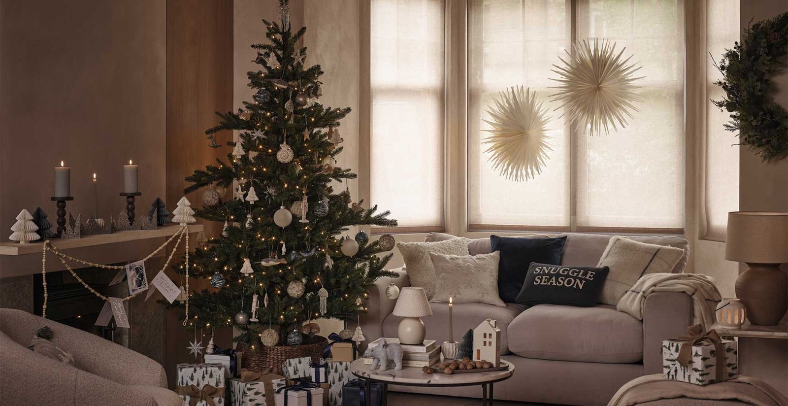 Christmas tree themes 2023: 12 on-trend decorating schemes | Woman & Home