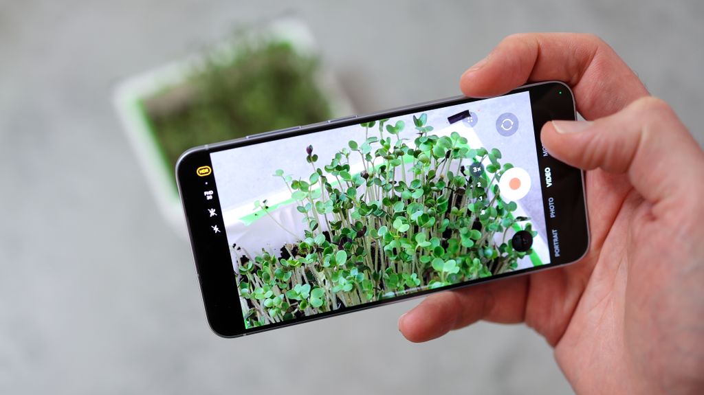 Samsung Galaxy S25 review: performance boost meets camera plateau ...