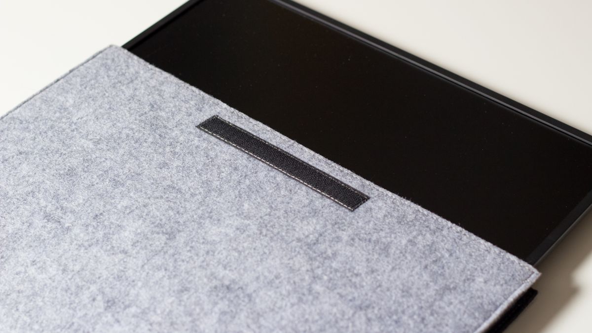 Philips 16B1P3302D Portable monitor review: You little beauty | iMore