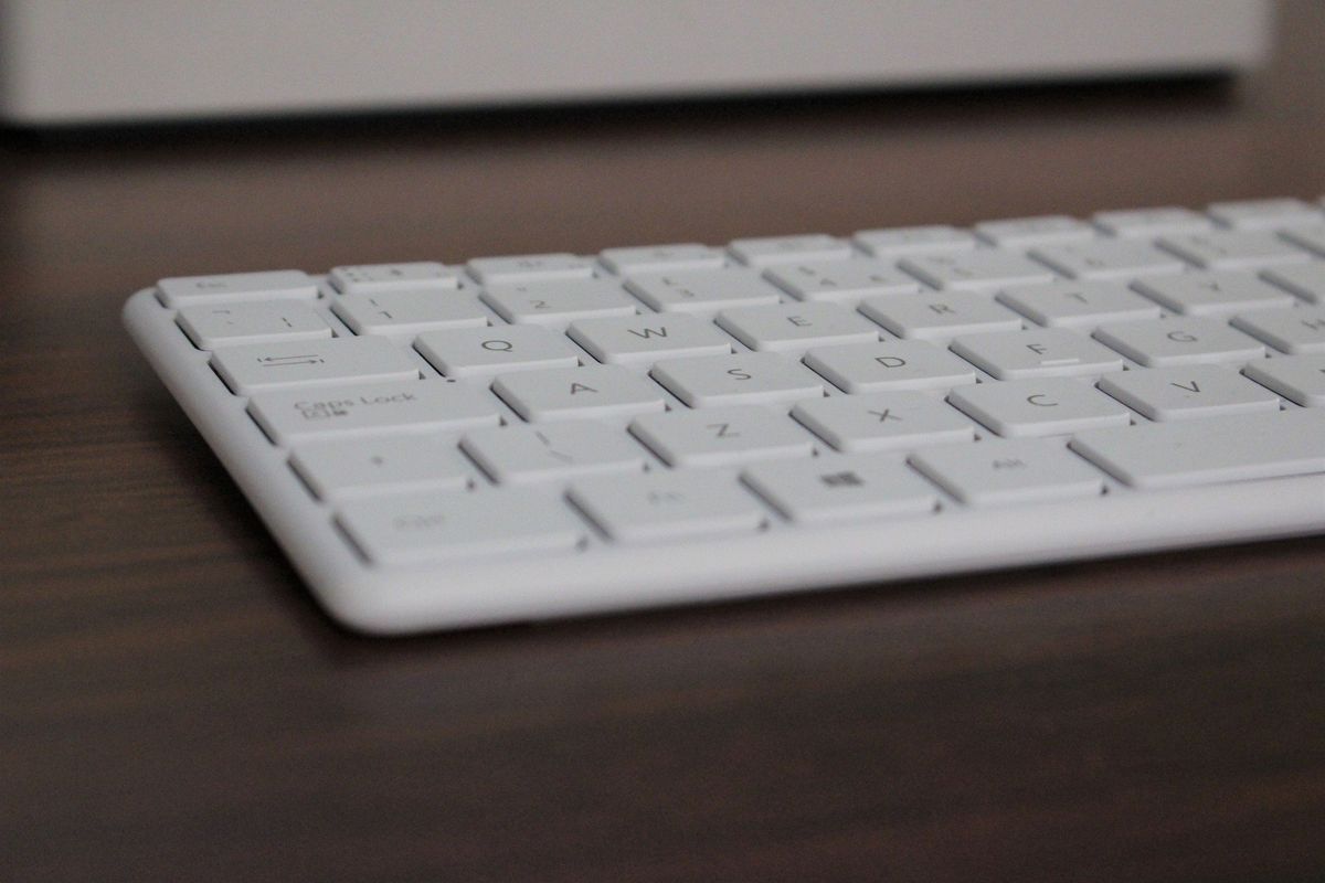 Microsoft Designer Compact Keyboard review: A keyboard for minimalists ...