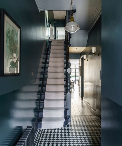 Designers reveal how to style the lacquered walls trend | Livingetc