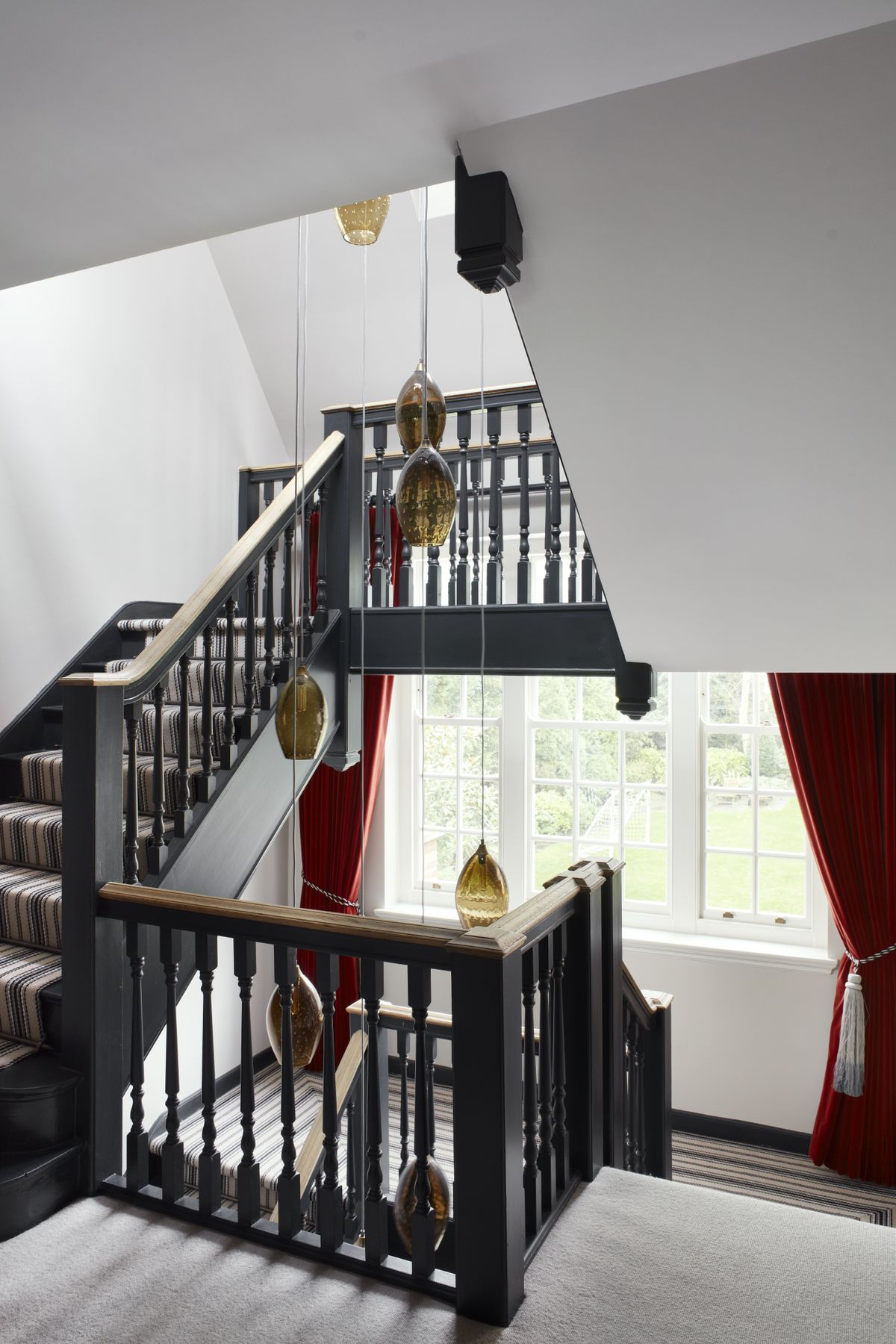 10 Landing Lighting Ideas for the top of the Stairs | Homebuilding