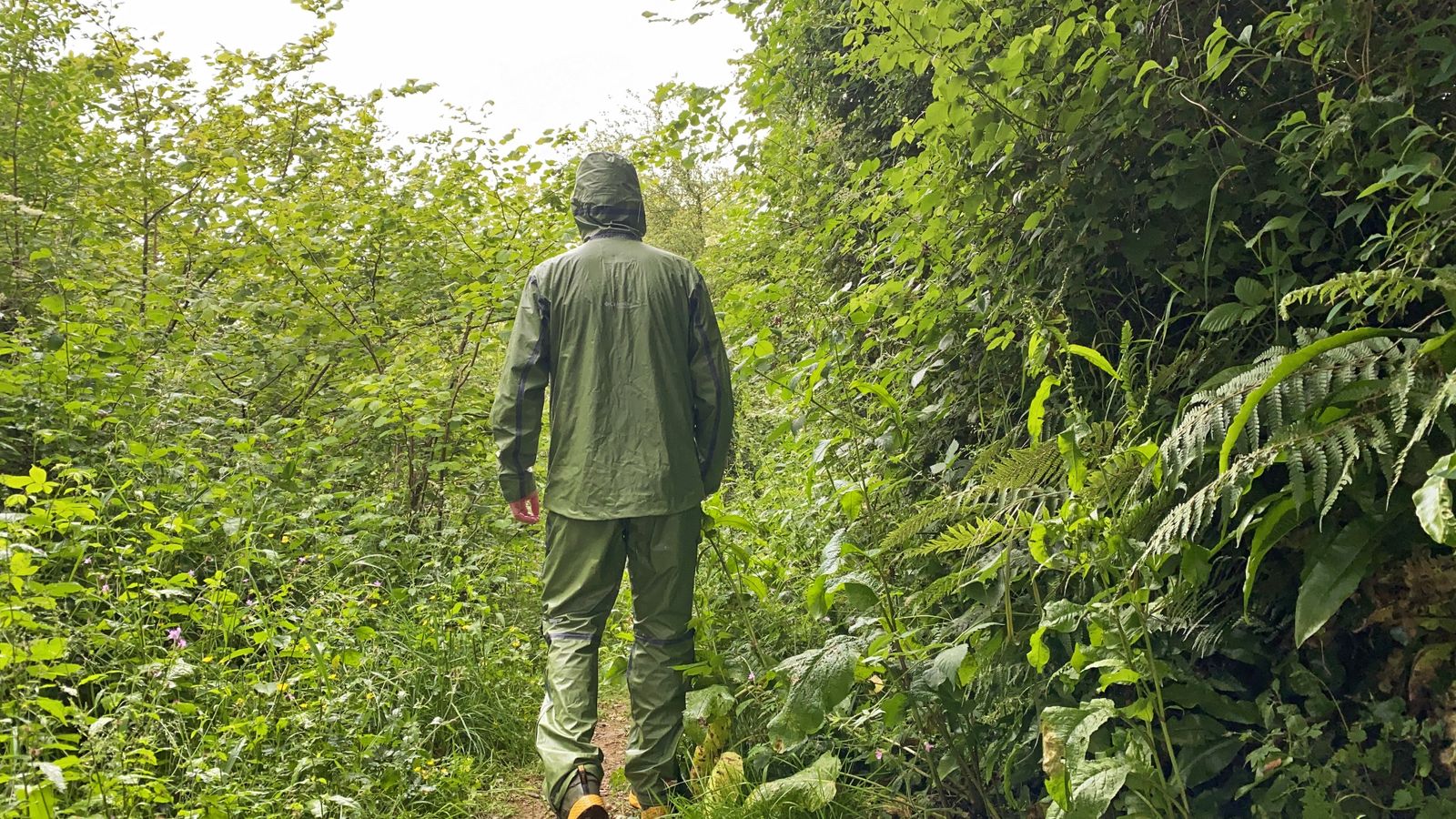 Columbia Wyldwood Waterproof Hiking Shell review: the most waterproof ...