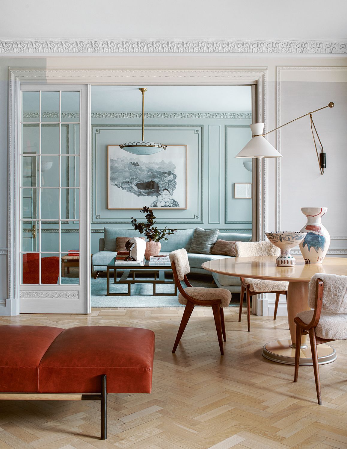 This elegant apartment shows how to use neutral colors | Livingetc