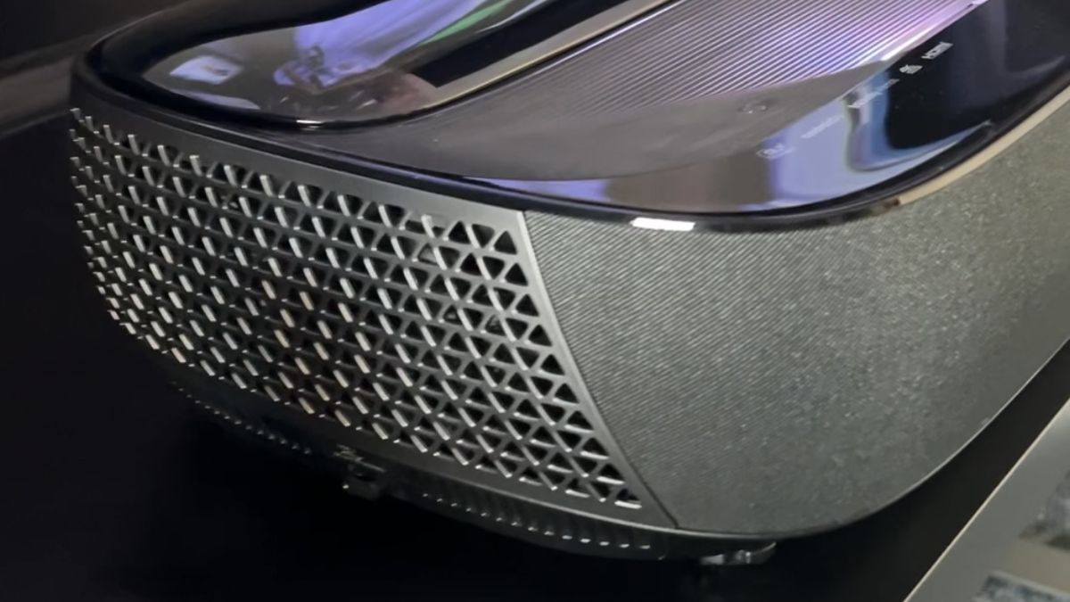 Hisense's 100-inch 4K laser projector could totally replace my TV | Tom ...