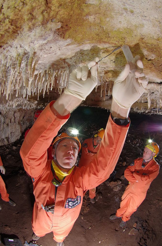 Astronauts Explore Caves in Mock Space Mission (Photos) | Space